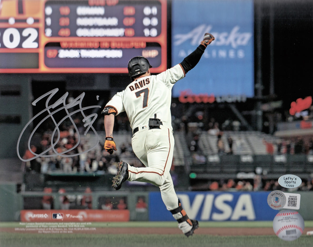 JD Davis San Francisco Giants Autographed 8x10 Photo (Horizontal, Runn ...